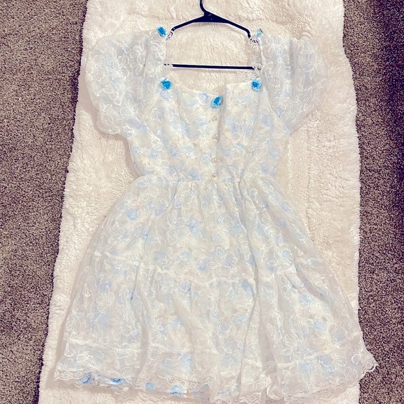 Very G | Dresses | Very Good Quality And Never Wear Look Beautiful On ...